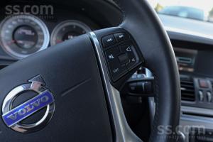 Zils Volvo XC60 2012 Jelgava, ar dzinēja tilpumu 2.00 L un nobraukumu 0 tūkst. km par 9990 €, foto 19 vietnē AUTOMOTO.COM.LV