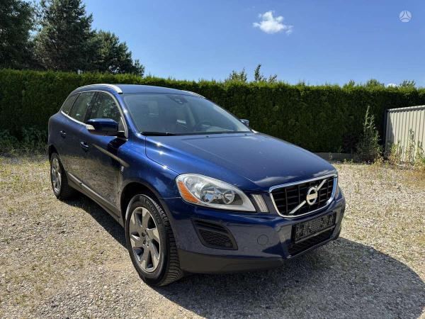 Zils Volvo XC60 2012 Alīta, ar dzinēja tilpumu 2.00 L un nobraukumu 291 tūkst. km par 8450 €, foto 2 vietnē AUTOMOTO.COM.LV