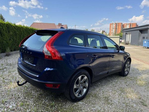 Blue Volvo XC60 2012 in Alytus, with an engine capacity of 2.00 L and mileage of 291 thousand km for 8550 €, photo 4 on AUTOMOTO.COM.LV
