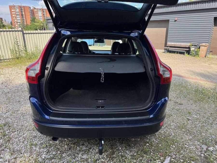 Zils Volvo XC60 2012 Alīta, ar dzinēja tilpumu 2.00 L un nobraukumu 291 tūkst. km par 8550 €, foto 6 vietnē AUTOMOTO.COM.LV