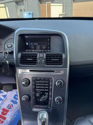 Zils Volvo XC60 2012 Alīta, ar dzinēja tilpumu 2.00 L un nobraukumu 291 tūkst. km par 8550 €, foto 12 vietnē AUTOMOTO.COM.LV
