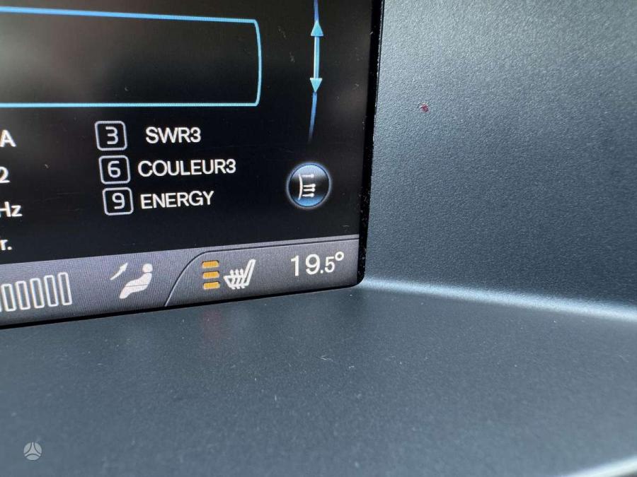 Zils Volvo XC60 2012 Alīta, ar dzinēja tilpumu 2.00 L un nobraukumu 291 tūkst. km par 8550 €, foto 15 vietnē AUTOMOTO.COM.LV