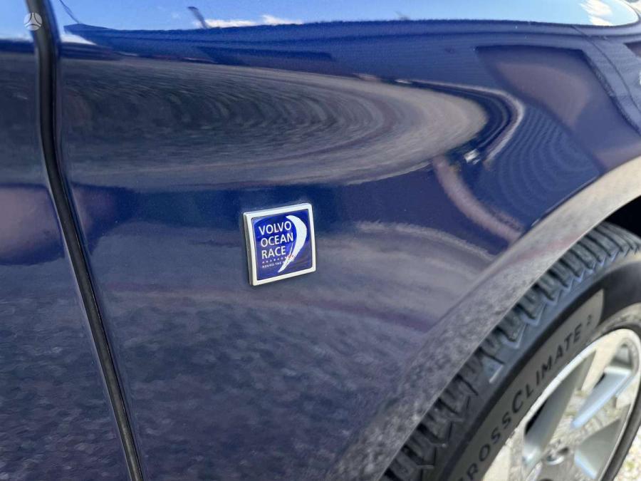 Zils Volvo XC60 2012 Alīta, ar dzinēja tilpumu 2.00 L un nobraukumu 291 tūkst. km par 8550 €, foto 23 vietnē AUTOMOTO.COM.LV