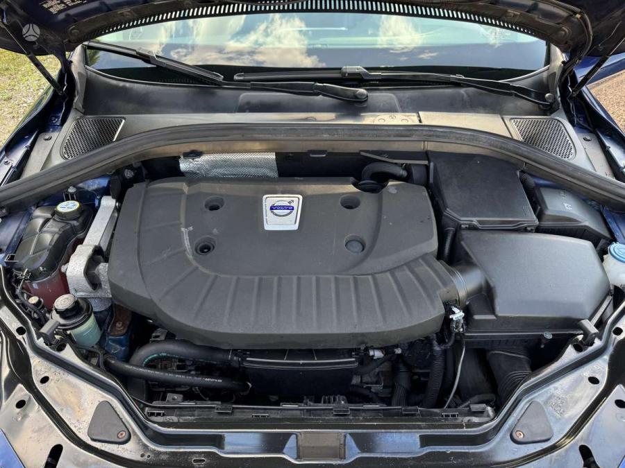 Zils Volvo XC60 2012 Alīta, ar dzinēja tilpumu 2.00 L un nobraukumu 291 tūkst. km par 8550 €, foto 34 vietnē AUTOMOTO.COM.LV