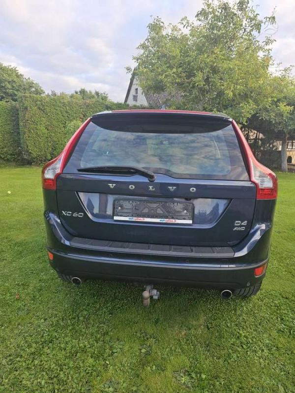 Zils Volvo XC60 2012 Kauņa, ar dzinēja tilpumu 2.40 L un nobraukumu 314 tūkst. km par 7899 €, foto 5 vietnē AUTOMOTO.COM.LV