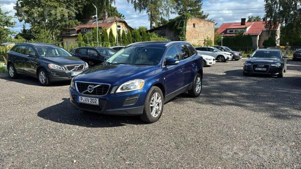 Zils Volvo XC60 2012 Rīga, ar dzinēja tilpumu 2.00 L un nobraukumu 311 tūkst. km par 8250 €, foto 4 vietnē AUTOMOTO.COM.LV