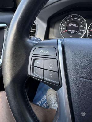 Blue Volvo XC60 2012 in Alytus, with an engine capacity of 2.00 L and mileage of 291 thousand km for 8450 €, photo 18 on AUTOMOTO.COM.LV