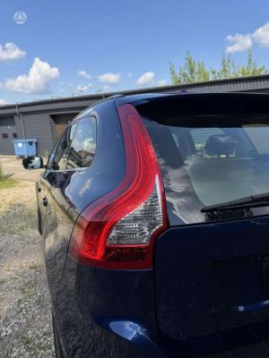 Blue Volvo XC60 2012 in Alytus, with an engine capacity of 2.00 L and mileage of 291 thousand km for 8450 €, photo 26 on AUTOMOTO.COM.LV