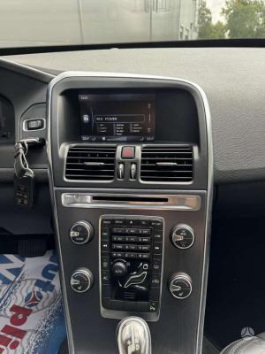 Blue Volvo XC60 2012 in Alytus, with an engine capacity of 2.00 L and mileage of 291 thousand km for 7950 €, photo 13 on AUTOMOTO.COM.LV