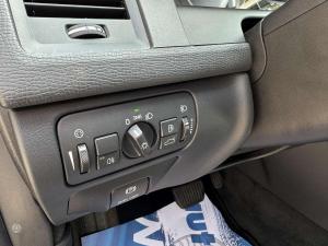 Blue Volvo XC60 2012 in Alytus, with an engine capacity of 2.00 L and mileage of 291 thousand km for 7950 €, photo 21 on AUTOMOTO.COM.LV