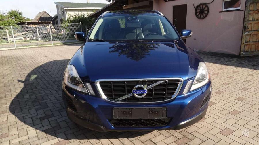 Zils Volvo XC60 2012 Joniškis, ar dzinēja tilpumu 1.98 L un nobraukumu 304 tūkst. km par 6949 €, foto 3 vietnē AUTOMOTO.COM.LV