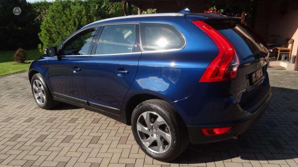 Zils Volvo XC60 2012 Joniškis, ar dzinēja tilpumu 1.98 L un nobraukumu 304 tūkst. km par 6949 €, foto 5 vietnē AUTOMOTO.COM.LV