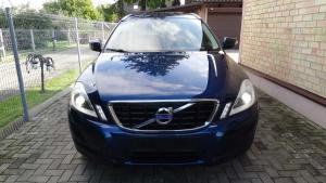 Zils Volvo XC60 2012 Joniškis, ar dzinēja tilpumu 1.98 L un nobraukumu 304 tūkst. km par 6949 €, foto 18 vietnē AUTOMOTO.COM.LV