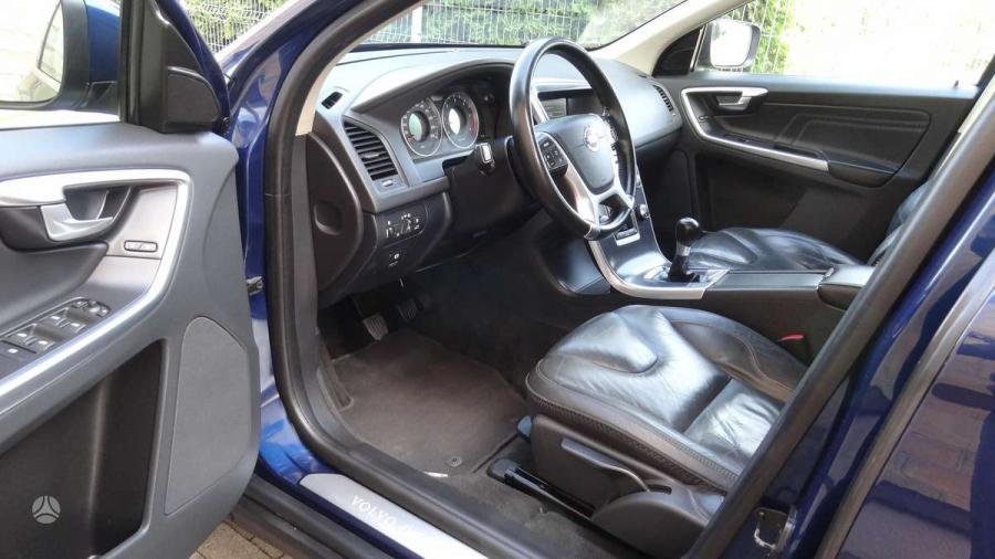 Zils Volvo XC60 2012 Joniškis, ar dzinēja tilpumu 1.98 L un nobraukumu 304 tūkst. km par 6949 €, foto 20 vietnē AUTOMOTO.COM.LV
