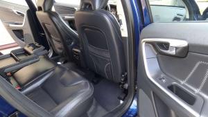 Zils Volvo XC60 2012 Joniškis, ar dzinēja tilpumu 1.98 L un nobraukumu 304 tūkst. km par 6949 €, foto 30 vietnē AUTOMOTO.COM.LV