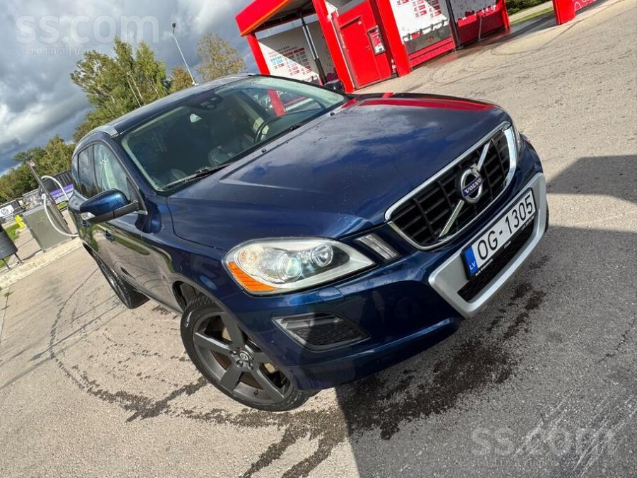 Blue Volvo XC60 2012 in Riga, with an engine capacity of 2.40 L and mileage of 340 thousand km for 7000 €, photo 1 on AUTOMOTO.COM.LV