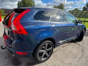 Blue Volvo XC60 2012 in Riga, with an engine capacity of 2.40 L and mileage of 340 thousand km for 7000 €, photo 3 on AUTOMOTO.COM.LV