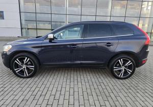 Blue Volvo XC60 2012 in Panevezys, with an engine capacity of 2.40 L and mileage of 342 thousand km for 6999 €, photo 4 on AUTOMOTO.COM.LV