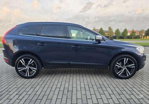 Blue Volvo XC60 2012 in Panevezys, with an engine capacity of 2.40 L and mileage of 342 thousand km for 6999 €, photo 8 on AUTOMOTO.COM.LV