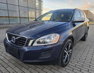 Blue Volvo XC60 2012 in Panevezys, with an engine capacity of 2.40 L and mileage of 342 thousand km for 6999 €, photo 11 on AUTOMOTO.COM.LV