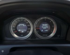 Blue Volvo XC60 2012 in Panevezys, with an engine capacity of 2.40 L and mileage of 342 thousand km for 6999 €, photo 23 on AUTOMOTO.COM.LV