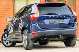 Zils Volvo XC60 2012 Tukums, ar dzinēja tilpumu 2.00 L un nobraukumu 299 tūkst. km par 8990 €, foto 5 vietnē AUTOMOTO.COM.LV