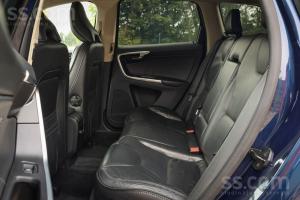 Zils Volvo XC60 2012 Tukums, ar dzinēja tilpumu 2.00 L un nobraukumu 299 tūkst. km par 8990 €, foto 8 vietnē AUTOMOTO.COM.LV