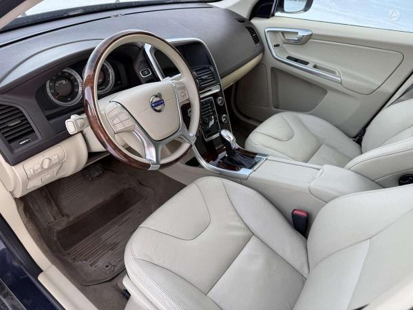 Zils Volvo XC60 2013 Šauļi, ar dzinēja tilpumu 3.19 L un nobraukumu 187 tūkst. km par 8450 €, foto 11 vietnē AUTOMOTO.COM.LV