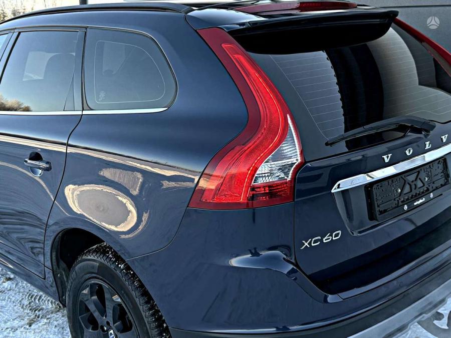 Zils Volvo XC60 2013 Šauļi, ar dzinēja tilpumu 1.98 L un nobraukumu 203 tūkst. km par 10750 €, foto 11 vietnē AUTOMOTO.COM.LV