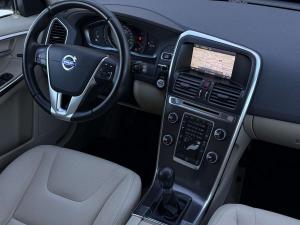 Zils Volvo XC60 2013 Šauļi, ar dzinēja tilpumu 1.98 L un nobraukumu 203 tūkst. km par 10750 €, foto 19 vietnē AUTOMOTO.COM.LV