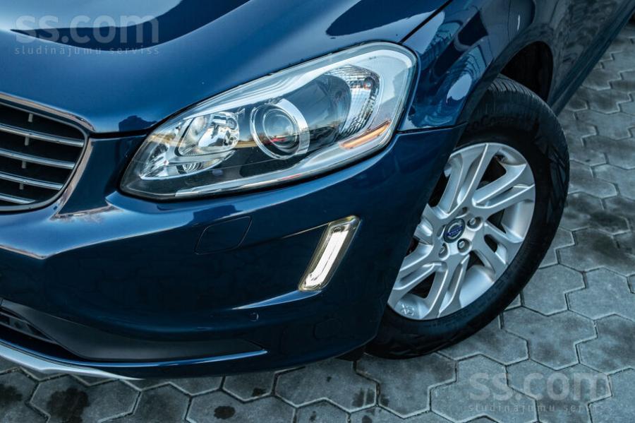 Zils Volvo XC60 2013 Rīga, ar dzinēja tilpumu 2.00 L un nobraukumu 250 tūkst. km par 12990 €, foto 12 vietnē AUTOMOTO.COM.LV