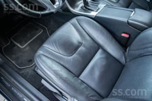 Zils Volvo XC60 2013 Rīga, ar dzinēja tilpumu 2.00 L un nobraukumu 250 tūkst. km par 12990 €, foto 16 vietnē AUTOMOTO.COM.LV