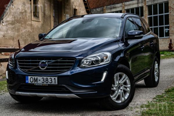 Blue Volvo XC60 2013 in Tukums, with an engine capacity of 2.00 L and mileage of 250 thousand km for 11780 €, photo 1 on AUTOMOTO.COM.LV