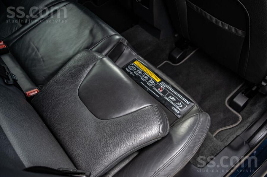 Zils Volvo XC60 2013 Tukums, ar dzinēja tilpumu 2.00 L un nobraukumu 250 tūkst. km par 11780 €, foto 29 vietnē AUTOMOTO.COM.LV