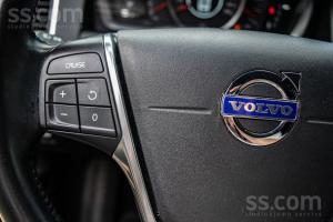 Zils Volvo XC60 2013 Tukums, ar dzinēja tilpumu 2.00 L un nobraukumu 250 tūkst. km par 11780 €, foto 36 vietnē AUTOMOTO.COM.LV