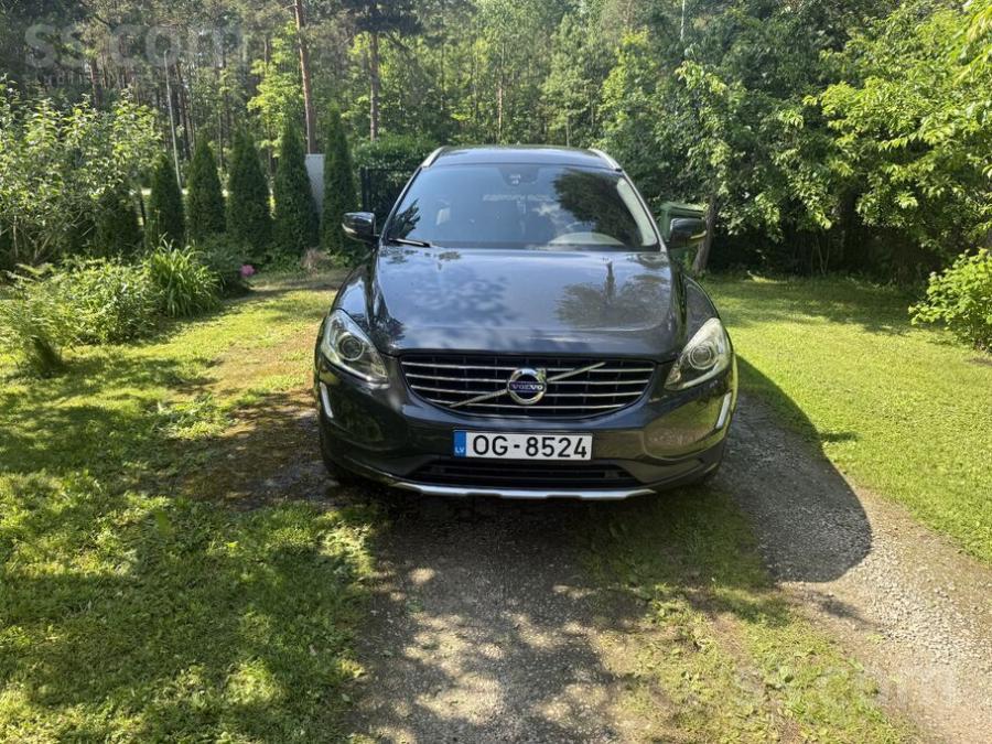 Zils Volvo XC60 2013 Rīga, ar dzinēja tilpumu 2.00 L un nobraukumu 280 tūkst. km par 13800 €, foto 3 vietnē AUTOMOTO.COM.LV