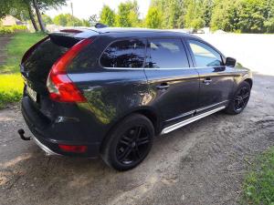 Blue Volvo XC60 2013 in Raseiniai, with an engine capacity of 2.40 L and mileage of 308 thousand km for 8200 €, photo 8 on AUTOMOTO.COM.LV