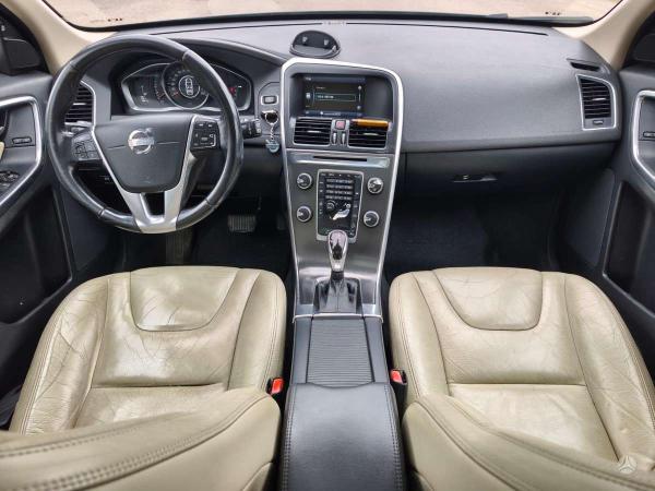 Zils Volvo XC60 2013 Šauļi, ar dzinēja tilpumu 2.40 L un nobraukumu 256 tūkst. km par 10500 €, foto 9 vietnē AUTOMOTO.COM.LV