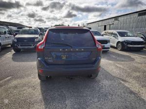 Blue Volvo XC60 2013 in Siauliai, with an engine capacity of 3.19 L and mileage of 158 thousand km for 3850 €, photo 4 on AUTOMOTO.COM.LV