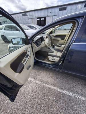 Blue Volvo XC60 2013 in Siauliai, with an engine capacity of 3.19 L and mileage of 158 thousand km for 3850 €, photo 5 on AUTOMOTO.COM.LV