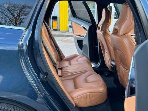Blue Volvo XC60 2013 in Jonava, with an engine capacity of 2.40 L and mileage of 290 thousand km for 10899 €, photo 33 on AUTOMOTO.COM.LV