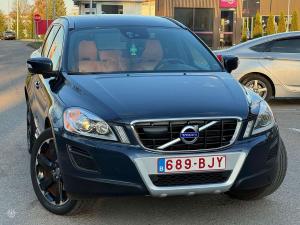 Blue Volvo XC60 2013 in Jonava, with an engine capacity of 2.40 L and mileage of 290 thousand km for 10899 €, photo 34 on AUTOMOTO.COM.LV