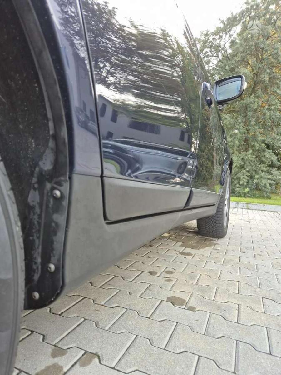 Zils Volvo XC60 2013 Šauļi, ar dzinēja tilpumu 2.40 L un nobraukumu 307 tūkst. km par 7800 €, foto 14 vietnē AUTOMOTO.COM.LV