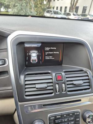 Zils Volvo XC60 2013 Šauļi, ar dzinēja tilpumu 2.40 L un nobraukumu 307 tūkst. km par 7800 €, foto 27 vietnē AUTOMOTO.COM.LV