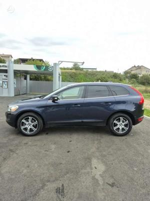 Zils Volvo XC60 2013 Šauļi, ar dzinēja tilpumu 2.40 L un nobraukumu 307 tūkst. km par 7999 €, foto 3 vietnē AUTOMOTO.COM.LV