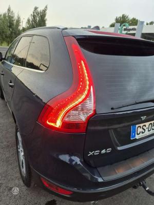 Zils Volvo XC60 2013 Šauļi, ar dzinēja tilpumu 2.40 L un nobraukumu 307 tūkst. km par 7999 €, foto 14 vietnē AUTOMOTO.COM.LV