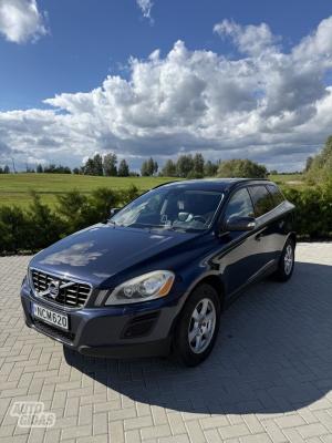 Zils Volvo XC60 2013 Viļņa, ar dzinēja tilpumu 2.40 L un nobraukumu 359 tūkst. km par 8700 €, foto  vietnē AUTOMOTO.COM.LV