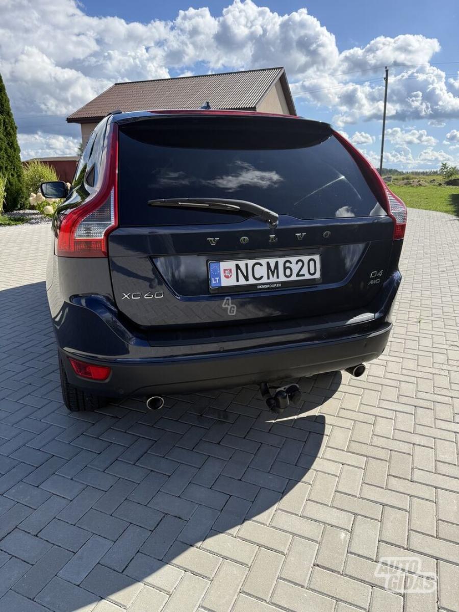 Blue Volvo XC60 2013 in Vilnius, with an engine capacity of 2.40 L and mileage of 359 thousand km for 8700 €, photo 6 on AUTOMOTO.COM.LV