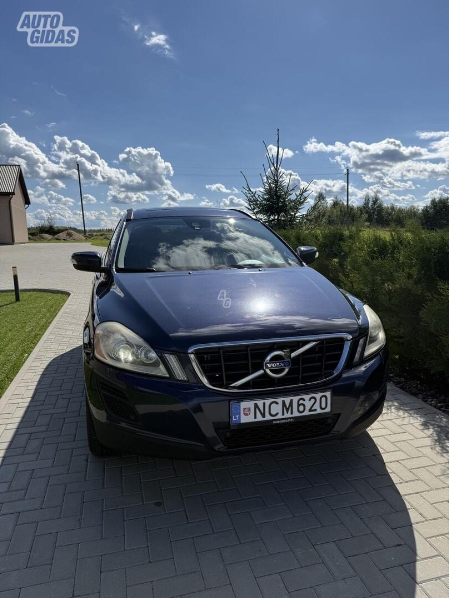Blue Volvo XC60 2013 in Vilnius, with an engine capacity of 2.40 L and mileage of 359 thousand km for 8700 €, photo 7 on AUTOMOTO.COM.LV