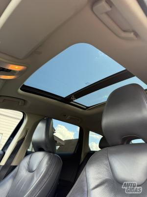 Blue Volvo XC60 2013 in Vilnius, with an engine capacity of 2.40 L and mileage of 359 thousand km for 8700 €, photo 18 on AUTOMOTO.COM.LV